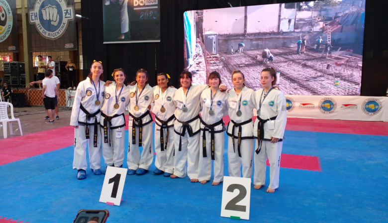 Un oro y dos platas para los necochenses en el Campeonato Nacional de Taekwondo ITF - Necochea ...